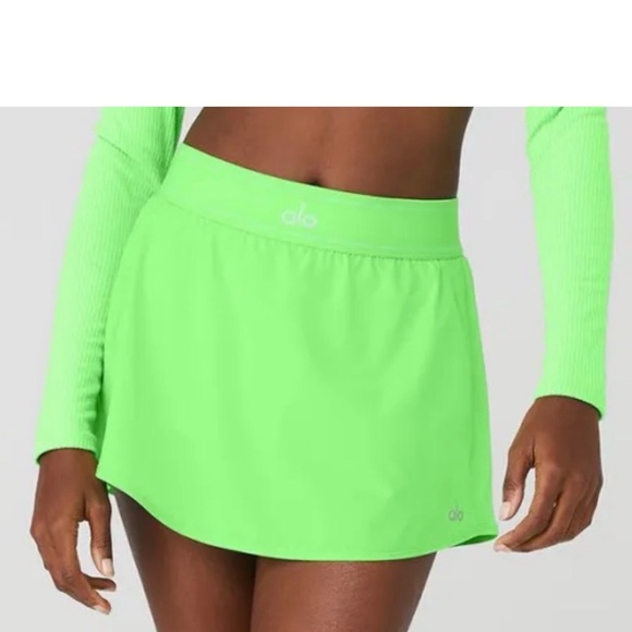 ALO Yoga | Skirts | Alo Yoga Match Point Tennis Skirt In Green Glow ...